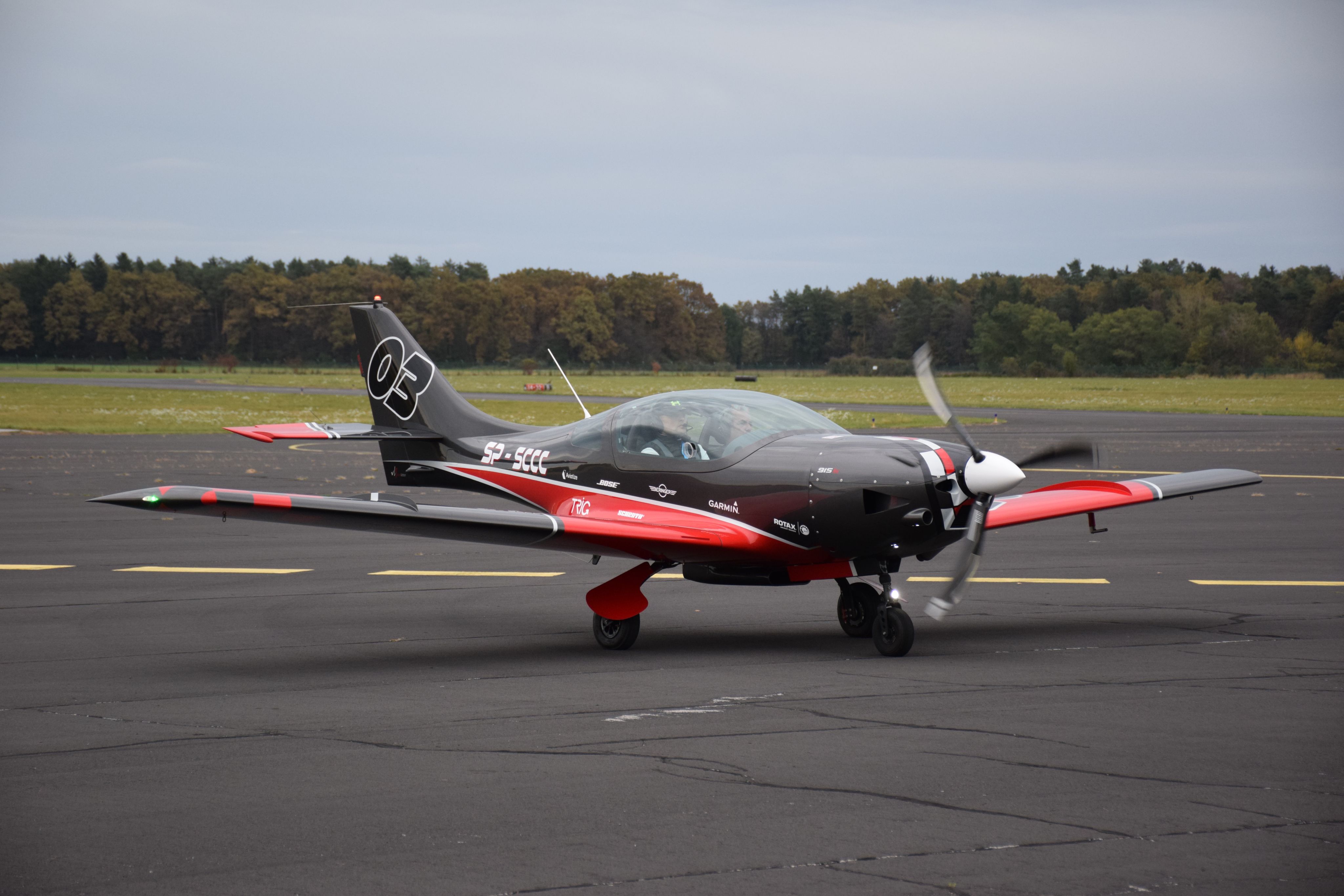 VL3 Retractable Gear Rotax 915is . Egmont Aviation