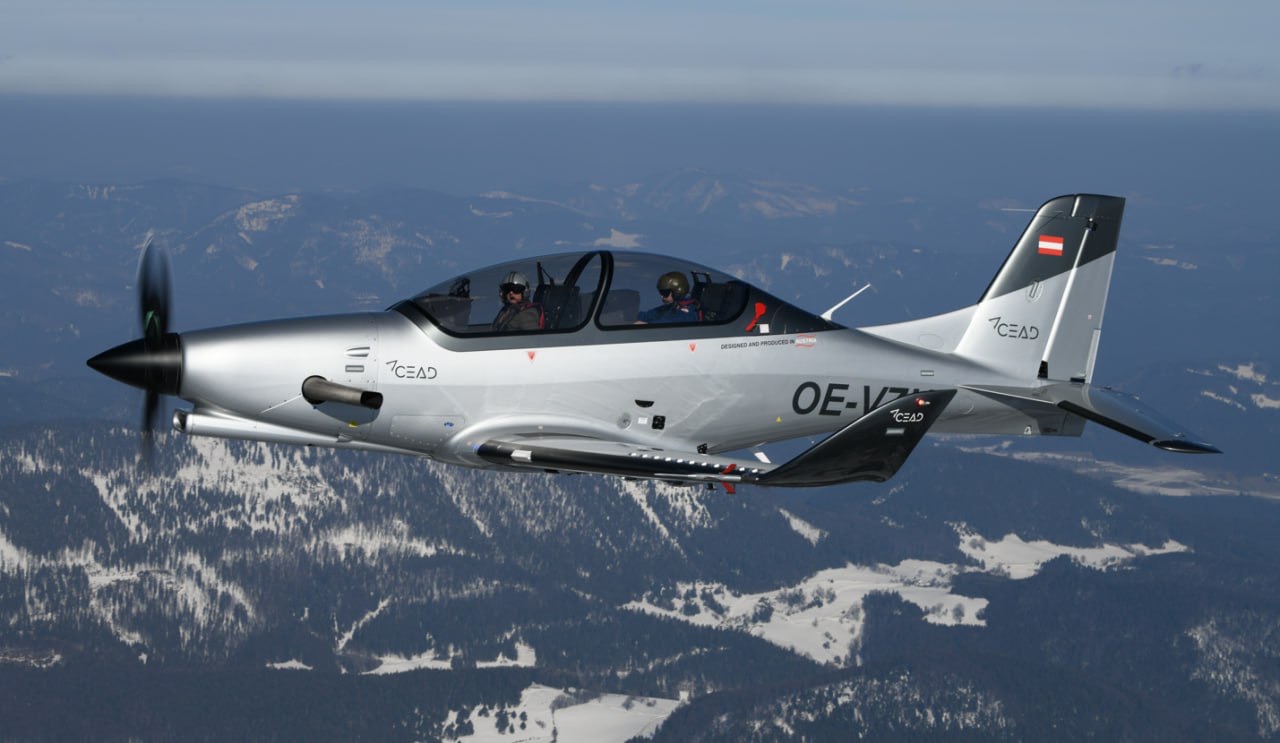 Airus Training Turboprop . Egmont Aviation