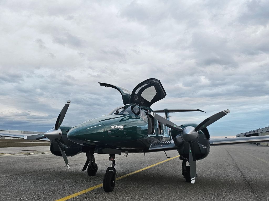 Diamond DA 62 . Egmont Aviation